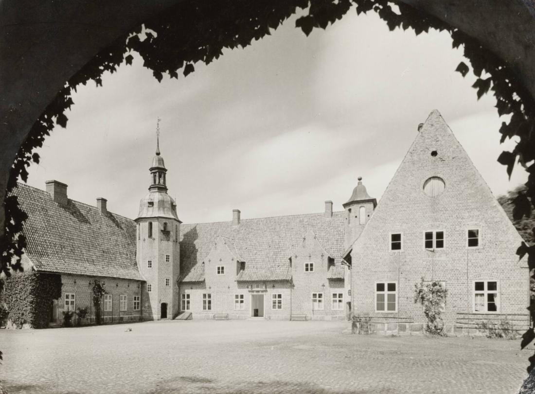 Rosendals slott nära Hälsingborg – All Artworks – Moderna Museet