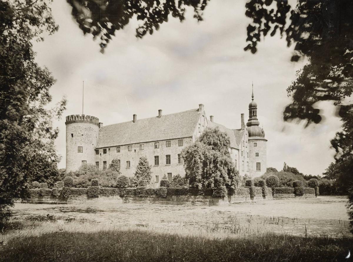 Vittsköfle slott, skåne – All Artworks – Moderna Museet