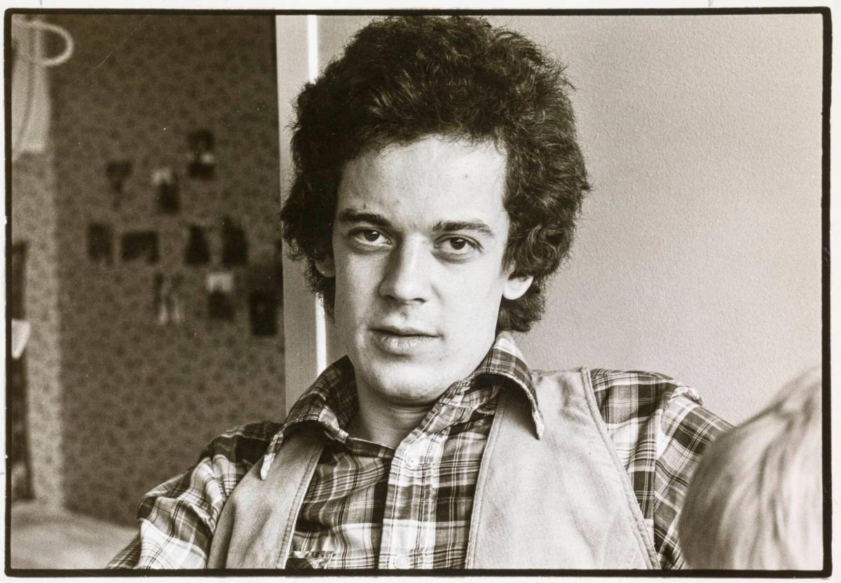 Lasse. Ur serien En födelse – Alla konstverk – Moderna Museet